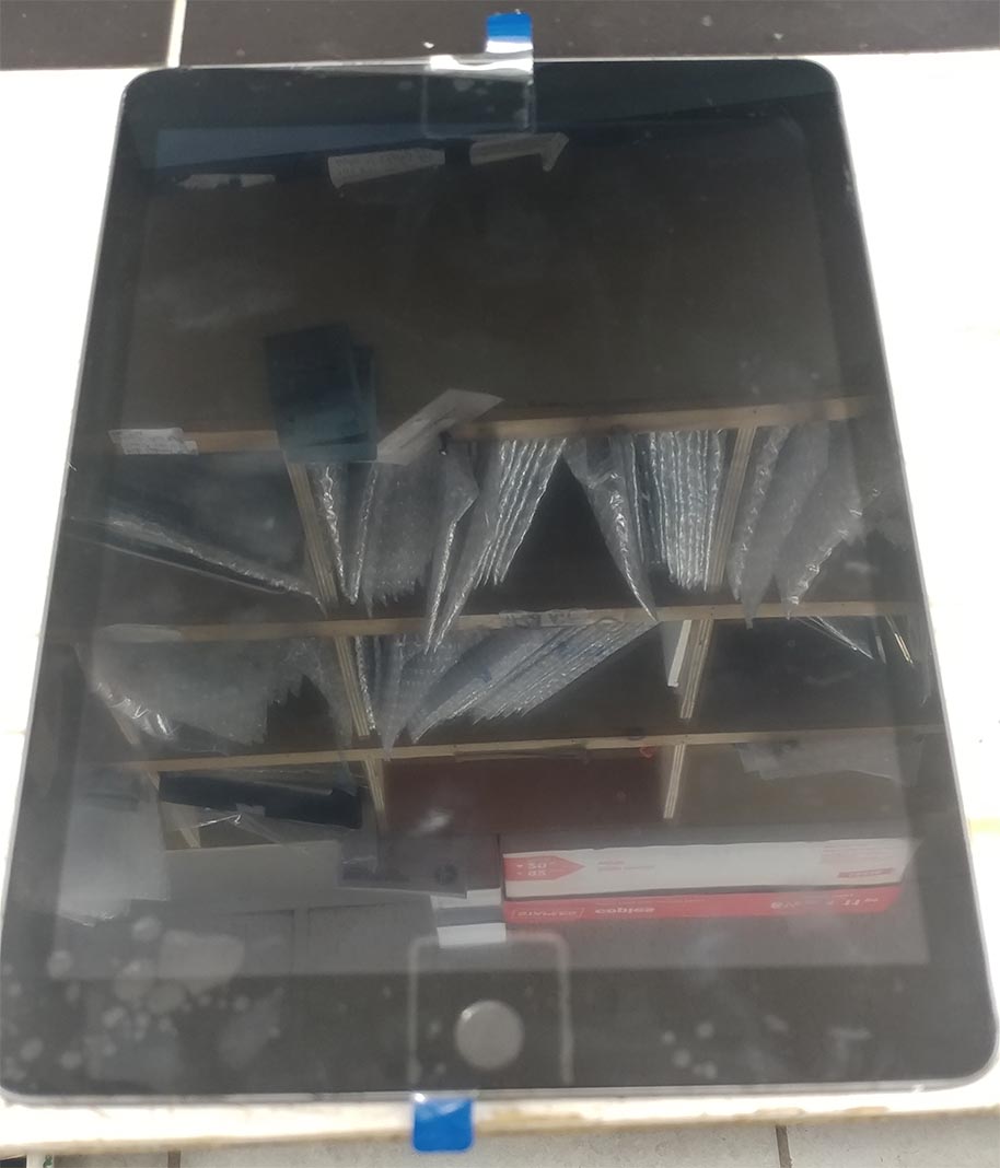 Shattered iPad – iRepair Muskoka